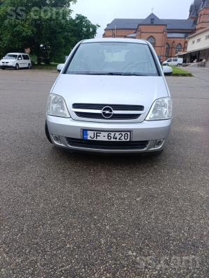 Grey Opel Meriva 2004 in Rezekne, with an engine capacity of 1.60 L and mileage of 227 thousand km for 1250 €, photo 5 on AUTOMOTO.COM.LV