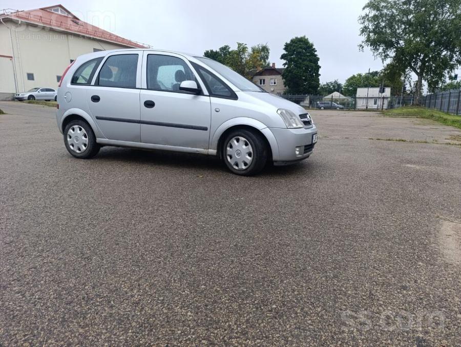 Grey Opel Meriva 2004 in Rezekne, with an engine capacity of 1.60 L and mileage of 227 thousand km for 1250 €, photo 6 on AUTOMOTO.COM.LV