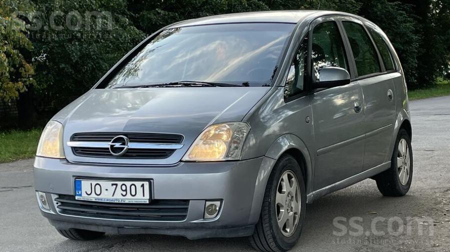 Grey Opel Meriva 2004 in Riga, with an engine capacity of 1.70 L and mileage of 247 thousand km for 690 €, photo 3 on AUTOMOTO.COM.LV