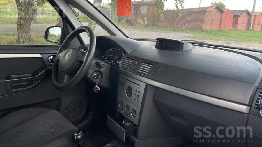 Grey Opel Meriva 2004 in Riga, with an engine capacity of 1.70 L and mileage of 247 thousand km for 690 €, photo 8 on AUTOMOTO.COM.LV