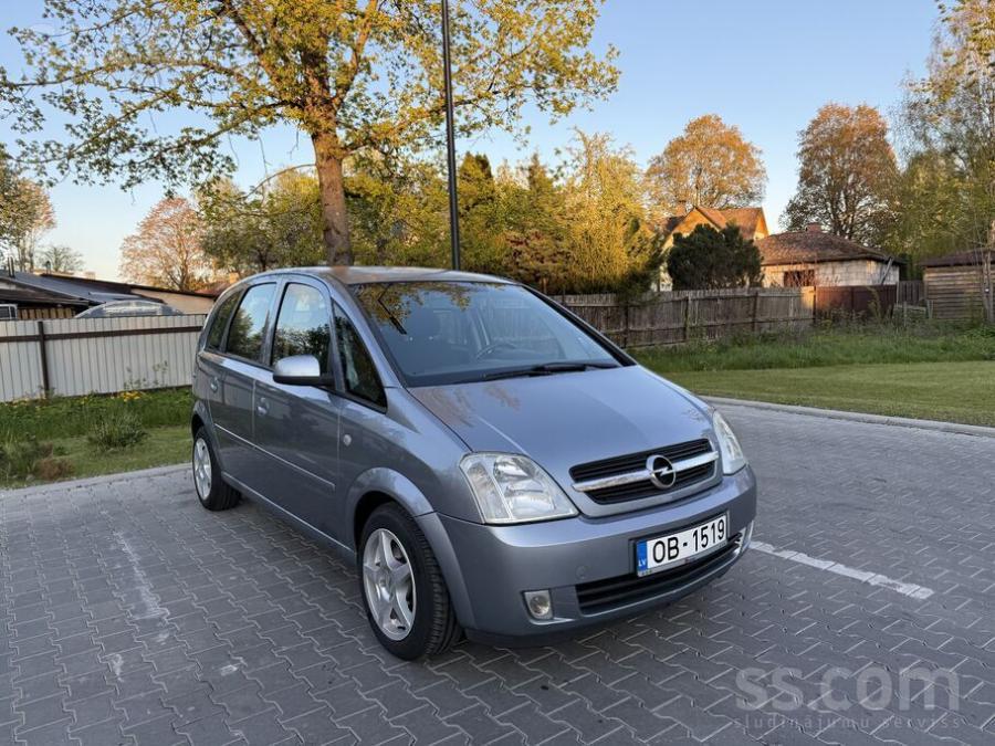 Grey Opel Meriva 2005 in Riga, with an engine capacity of 1.60 L and mileage of 229 thousand km for 1500 €, photo 3 on AUTOMOTO.COM.LV