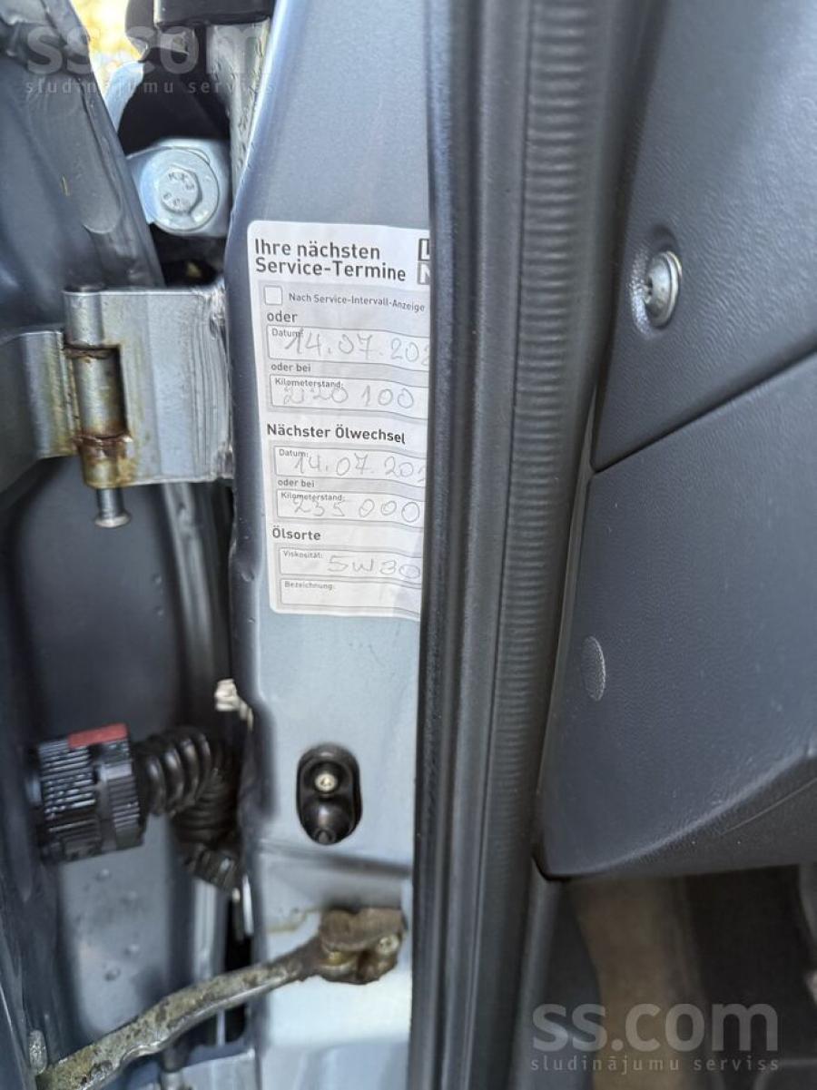 Grey Opel Meriva 2005 in Riga, with an engine capacity of 1.60 L and mileage of 229 thousand km for 1500 €, photo 13 on AUTOMOTO.COM.LV