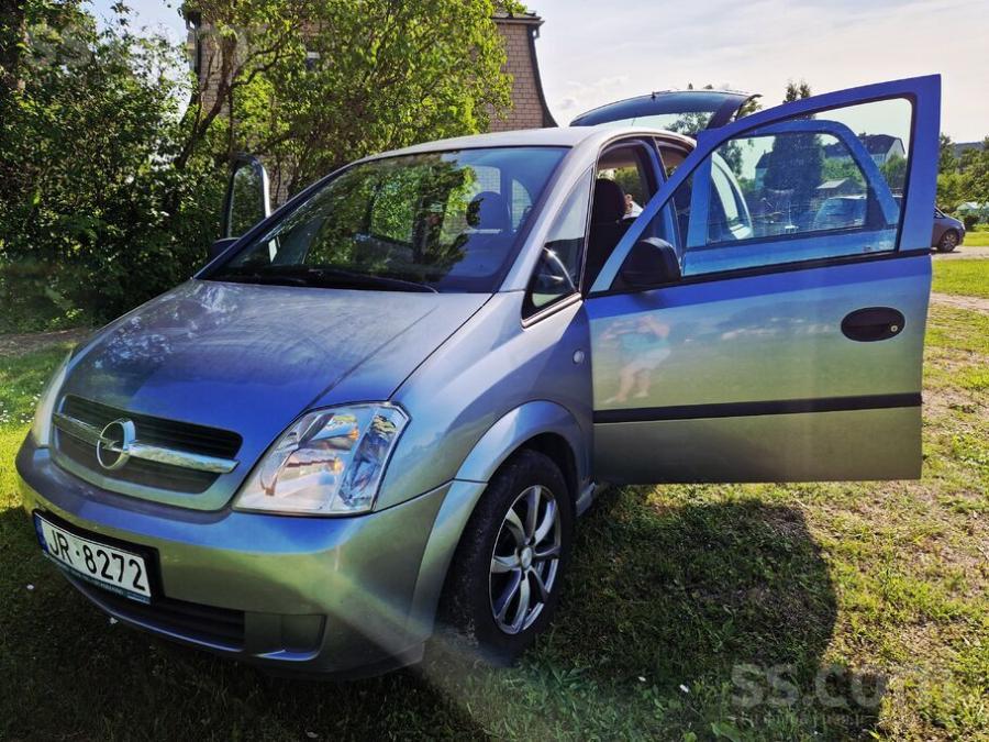 Grey Opel Meriva 2005 in Cesis, with an engine capacity of 1.70 L and mileage of 242 thousand km for 1590 €, photo 1 on AUTOMOTO.COM.LV