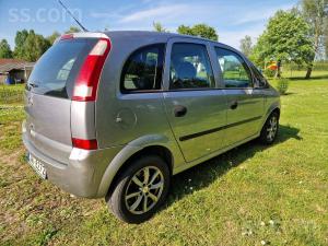 Grey Opel Meriva 2005 in Cesis, with an engine capacity of 1.70 L and mileage of 242 thousand km for 1590 €, photo 5 on AUTOMOTO.COM.LV
