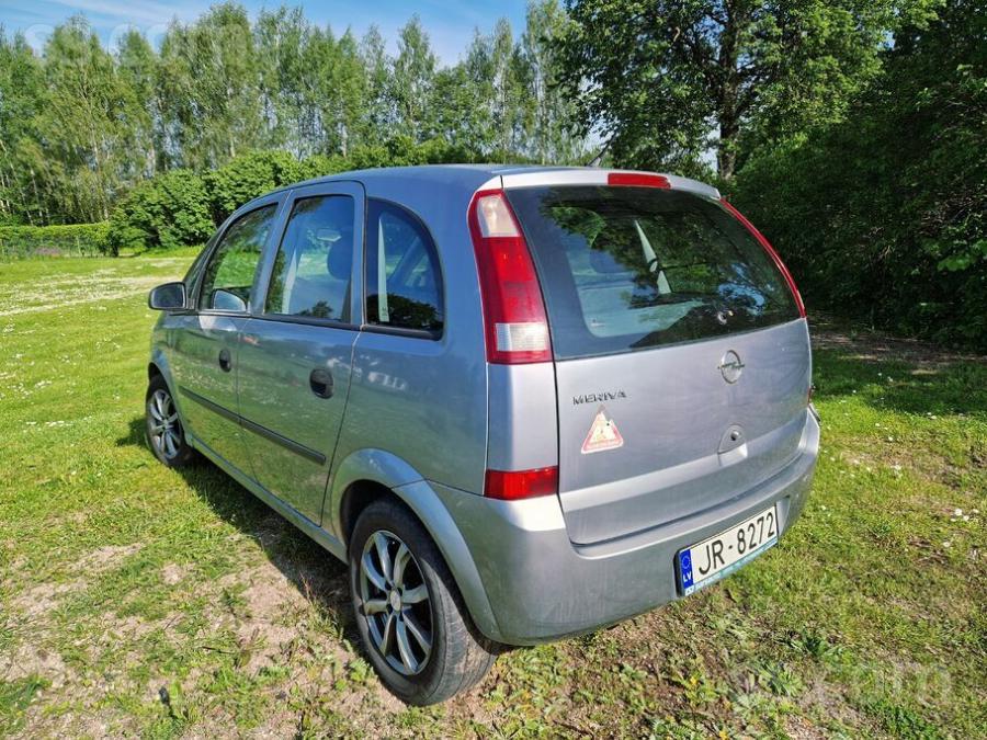 Grey Opel Meriva 2005 in Cesis, with an engine capacity of 1.70 L and mileage of 242 thousand km for 1590 €, photo 14 on AUTOMOTO.COM.LV