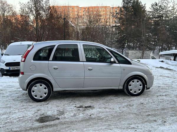 Pelēks Opel Meriva 2005 Viļņa, ar dzinēja tilpumu 1.60 L un nobraukumu 134 tūkst. km par 1000 €, foto 2 vietnē AUTOMOTO.COM.LV