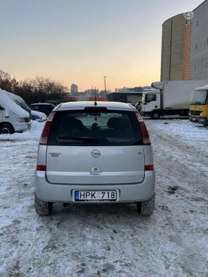 Pelēks Opel Meriva 2005 Viļņa, ar dzinēja tilpumu 1.60 L un nobraukumu 134 tūkst. km par 1000 €, foto 4 vietnē AUTOMOTO.COM.LV