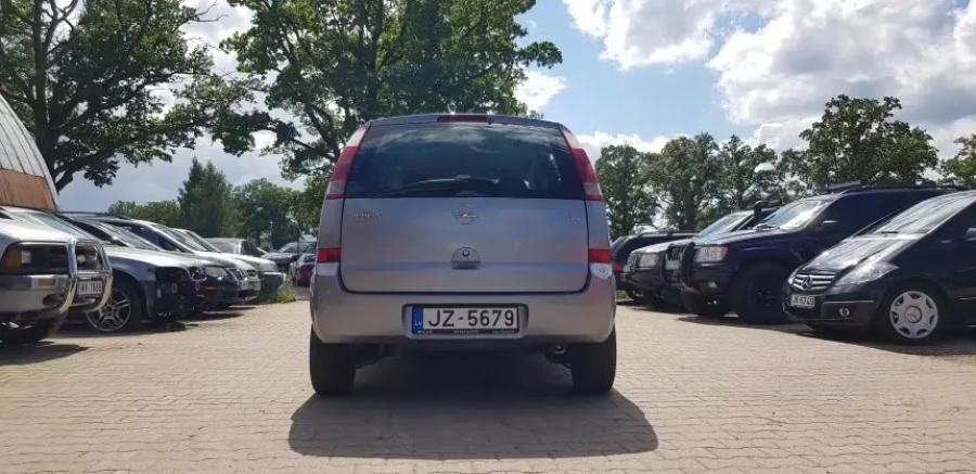 Grey Opel Meriva 2005 in Valmiera, with an engine capacity of 1.60 L and mileage of 199 thousand km for 1150 €, photo 5 on AUTOMOTO.COM.LV