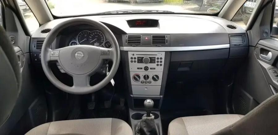 Grey Opel Meriva 2005 in Valmiera, with an engine capacity of 1.60 L and mileage of 199 thousand km for 1150 €, photo 10 on AUTOMOTO.COM.LV
