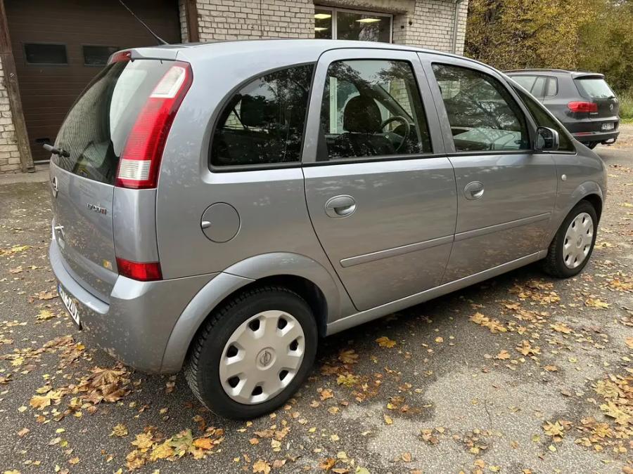Pelēks Opel Meriva 2005 Limbaži, ar dzinēja tilpumu 1.70 L un nobraukumu 188 tūkst. km par 2750 €, foto 5 vietnē AUTOMOTO.COM.LV