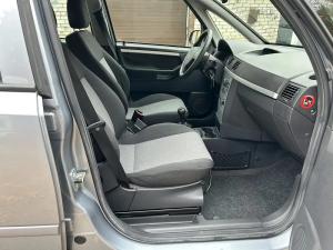 Pelēks Opel Meriva 2005 Limbaži, ar dzinēja tilpumu 1.70 L un nobraukumu 188 tūkst. km par 2750 €, foto 11 vietnē AUTOMOTO.COM.LV