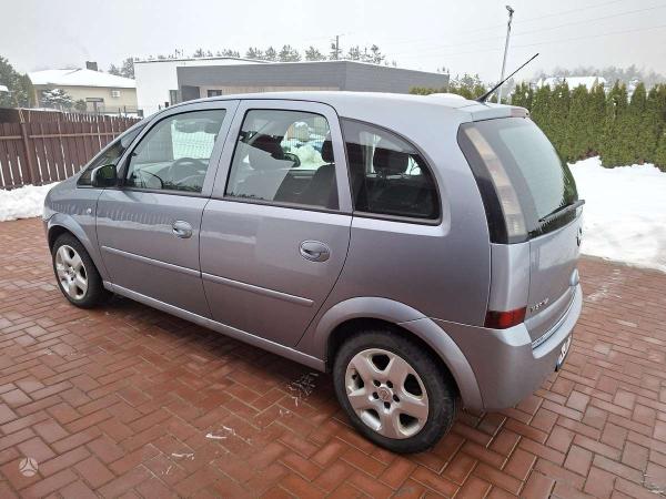 Grey Opel Meriva 2006 in Marijampole, with an engine capacity of 1.60 L and mileage of 220 thousand km for 1500 €, photo 1 on AUTOMOTO.COM.LV