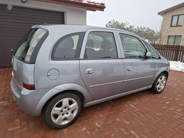 Grey Opel Meriva 2006 in Marijampole, with an engine capacity of 1.60 L and mileage of 220 thousand km for 1500 €, photo 2 on AUTOMOTO.COM.LV