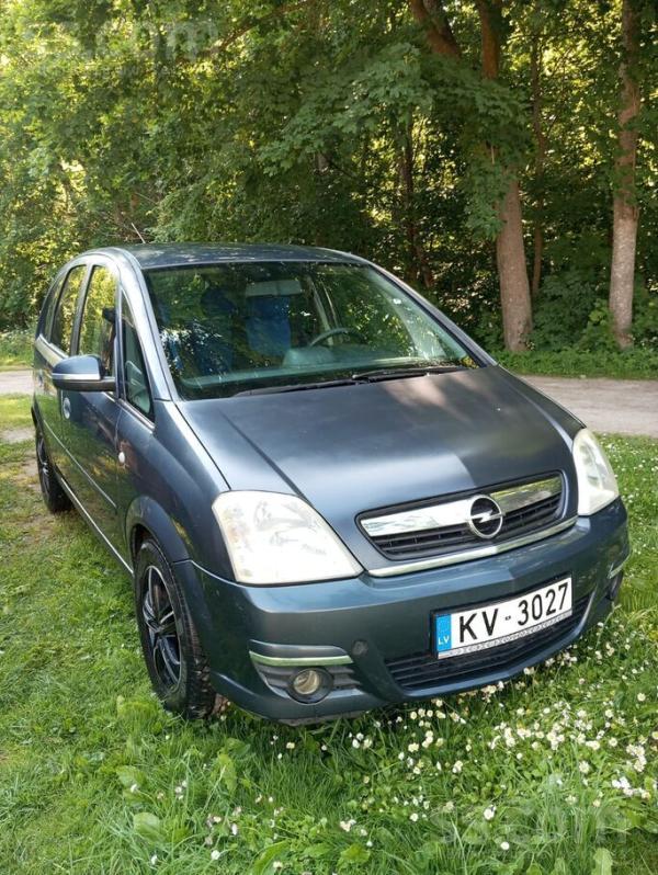 Grey Opel Meriva 2006 in Tukums, with an engine capacity of 1.70 L and mileage of 339 thousand km for 1400 €, photo 3 on AUTOMOTO.COM.LV