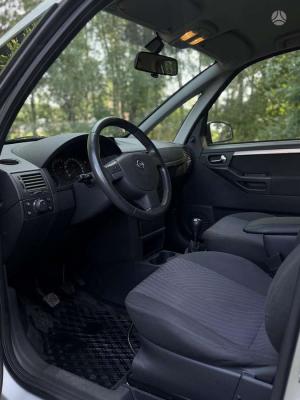 Pelēks Opel Meriva 2006 Viļņa, ar dzinēja tilpumu 1.36 L un nobraukumu 262 tūkst. km par 999 €, foto 6 vietnē AUTOMOTO.COM.LV