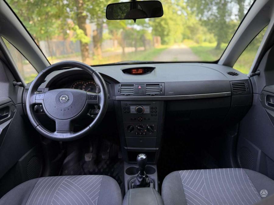 Pelēks Opel Meriva 2006 Viļņa, ar dzinēja tilpumu 1.36 L un nobraukumu 262 tūkst. km par 999 €, foto 10 vietnē AUTOMOTO.COM.LV