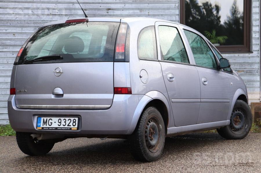 Pelēks Opel Meriva 2006 Valmiera, ar dzinēja tilpumu 1.40 L un nobraukumu 190 tūkst. km par 1800 €, foto 4 vietnē AUTOMOTO.COM.LV