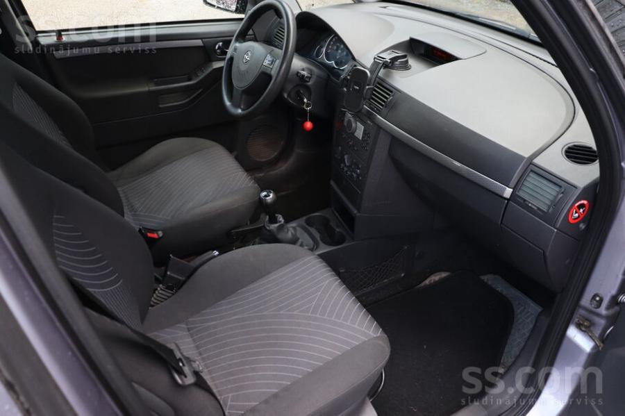 Pelēks Opel Meriva 2006 Valmiera, ar dzinēja tilpumu 1.40 L un nobraukumu 190 tūkst. km par 1800 €, foto 6 vietnē AUTOMOTO.COM.LV