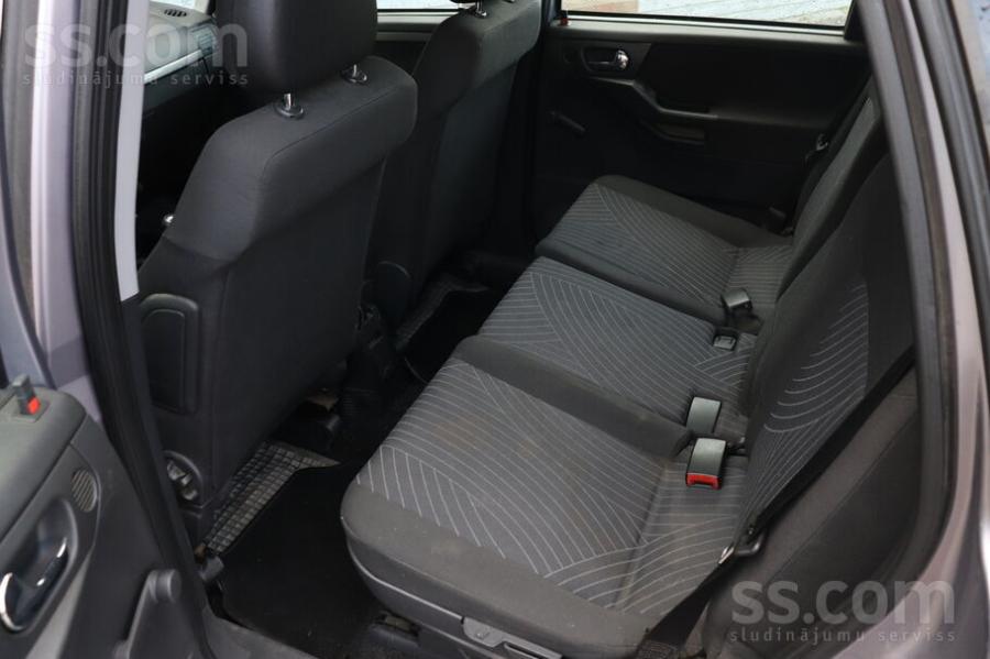 Pelēks Opel Meriva 2006 Valmiera, ar dzinēja tilpumu 1.40 L un nobraukumu 190 tūkst. km par 1800 €, foto 10 vietnē AUTOMOTO.COM.LV