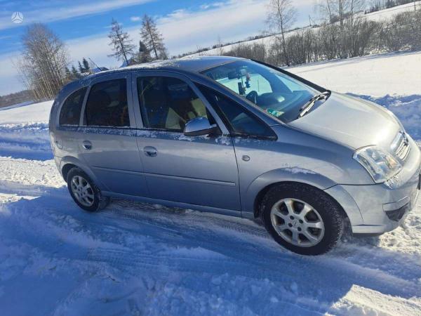 Grey Opel Meriva 2007 in Moletai, with an engine capacity of 1.60 L and mileage of 274 thousand km for 1200 €, photo 9 on AUTOMOTO.COM.LV