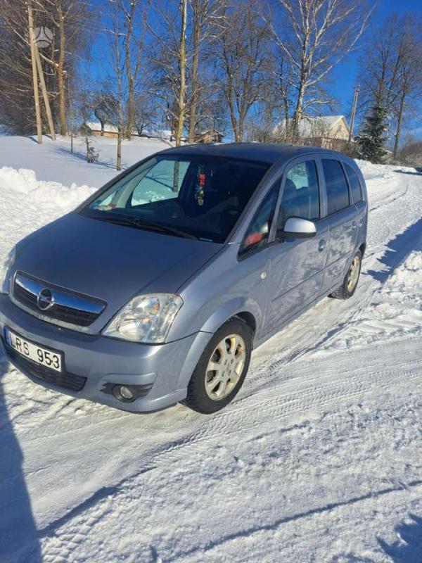 Grey Opel Meriva 2007 in Moletai, with an engine capacity of 1.60 L and mileage of 274 thousand km for 1200 €, photo 10 on AUTOMOTO.COM.LV