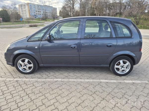 Pelēks Opel Meriva 2007 Saldus, ar dzinēja tilpumu 1.80 L un nobraukumu 283 tūkst. km par 2590 €, foto 2 vietnē AUTOMOTO.COM.LV