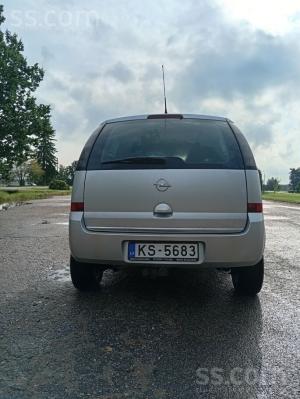 Grey Opel Meriva 2007 in Saldus, with an engine capacity of 1.70 L and mileage of 309 thousand km for 1650 €, photo 3 on AUTOMOTO.COM.LV