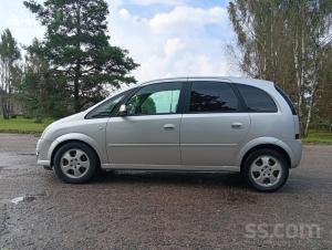 Grey Opel Meriva 2007 in Saldus, with an engine capacity of 1.70 L and mileage of 309 thousand km for 1650 €, photo 5 on AUTOMOTO.COM.LV