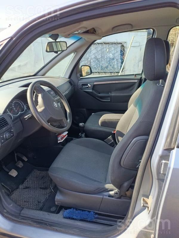 Pelēks Opel Meriva 2008 Krāslava, ar dzinēja tilpumu 1.60 L un nobraukumu 201 tūkst. km par 1800 €, foto 3 vietnē AUTOMOTO.COM.LV