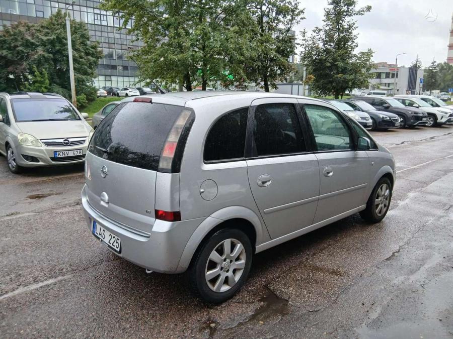 Pelēks Opel Meriva 2008 Viļņa, ar dzinēja tilpumu 1.80 L un nobraukumu 162 tūkst. km par 1100 €, foto 5 vietnē AUTOMOTO.COM.LV