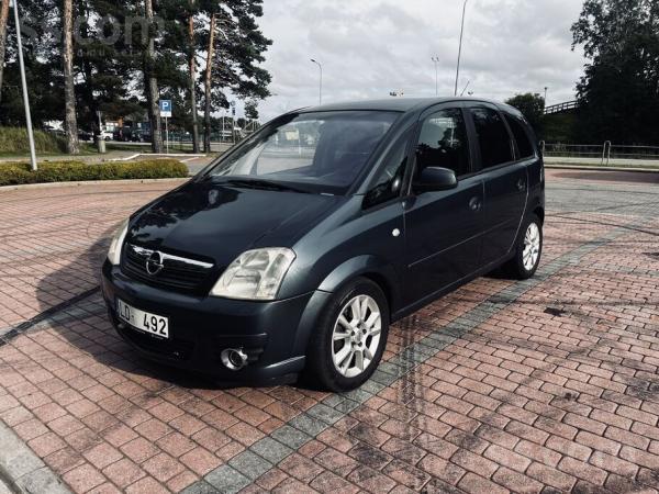 Grey Opel Meriva 2008 in Ventspils, with an engine capacity of 1.70 L and mileage of 270 thousand km for 1100 €, photo 1 on AUTOMOTO.COM.LV