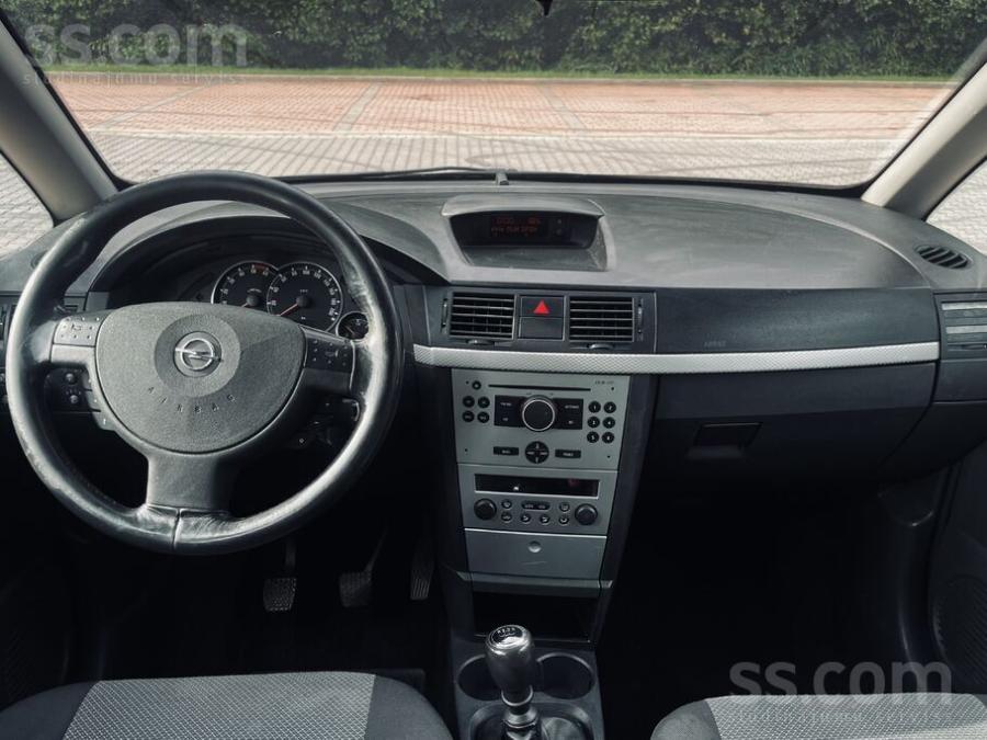 Grey Opel Meriva 2008 in Ventspils, with an engine capacity of 1.70 L and mileage of 270 thousand km for 1100 €, photo 8 on AUTOMOTO.COM.LV