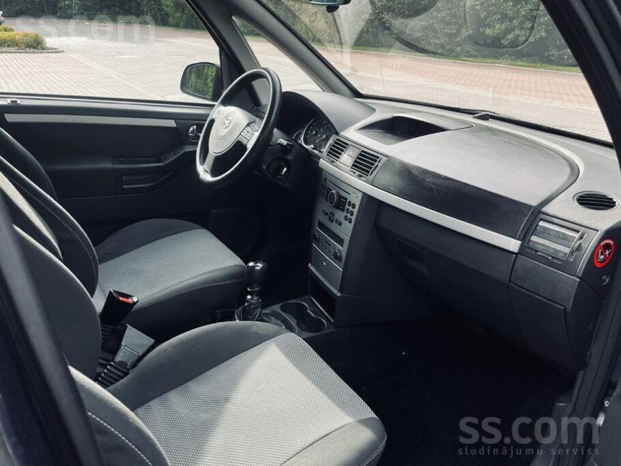 Grey Opel Meriva 2008 in Ventspils, with an engine capacity of 1.70 L and mileage of 270 thousand km for 1100 €, photo 9 on AUTOMOTO.COM.LV