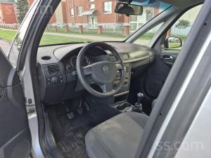 Grey Opel Meriva 2008 in Riga, with an engine capacity of 1.30 L and mileage of 220 thousand km for 1350 €, photo 6 on AUTOMOTO.COM.LV