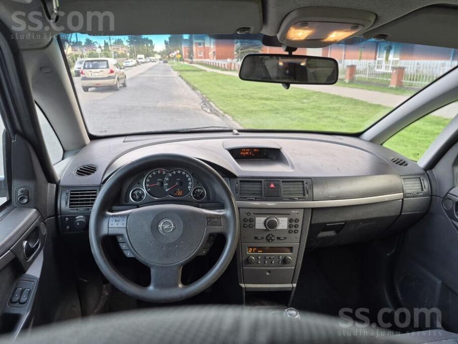 Grey Opel Meriva 2008 in Riga, with an engine capacity of 1.30 L and mileage of 220 thousand km for 1350 €, photo 7 on AUTOMOTO.COM.LV