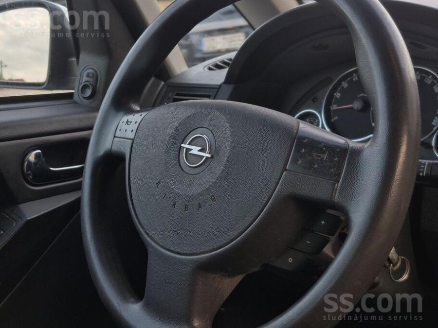 Grey Opel Meriva 2008 in Riga, with an engine capacity of 1.30 L and mileage of 220 thousand km for 1350 €, photo 8 on AUTOMOTO.COM.LV