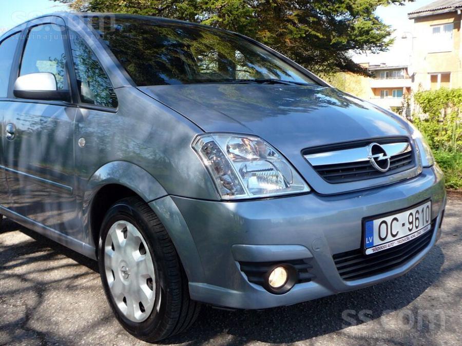 Grey Opel Meriva 2009 in Cesis, with an engine capacity of 1.60 L and mileage of 154 thousand km for 3550 €, photo 1 on AUTOMOTO.COM.LV