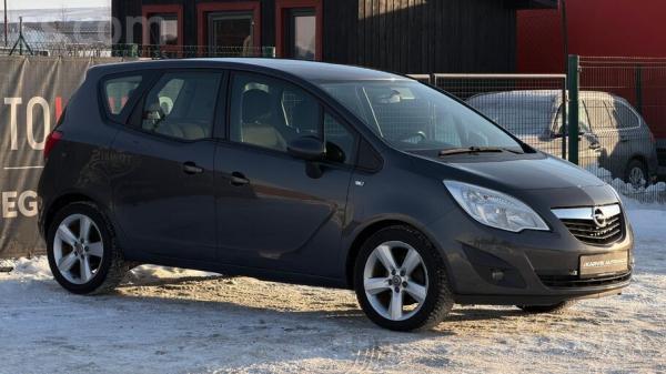 Grey Opel Meriva 2010 in Liepaja, with an engine capacity of 1.40 L and mileage of 220 thousand km for 3950 €, photo 2 on AUTOMOTO.COM.LV