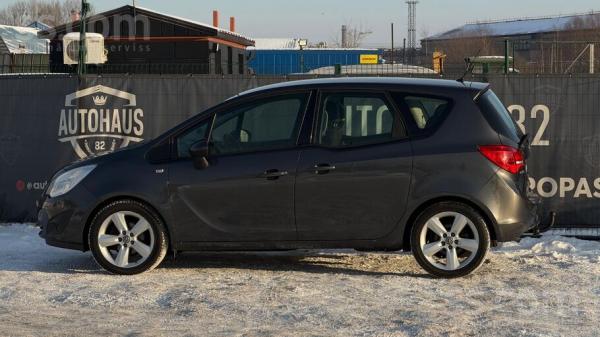 Grey Opel Meriva 2010 in Liepaja, with an engine capacity of 1.40 L and mileage of 220 thousand km for 3950 €, photo 7 on AUTOMOTO.COM.LV