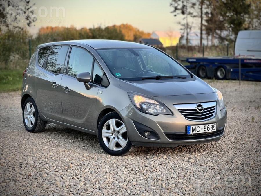 Grey Opel Meriva 2010 in Riga, with an engine capacity of 1.70 L and mileage of 256 thousand km for 3850 €, photo 7 on AUTOMOTO.COM.LV