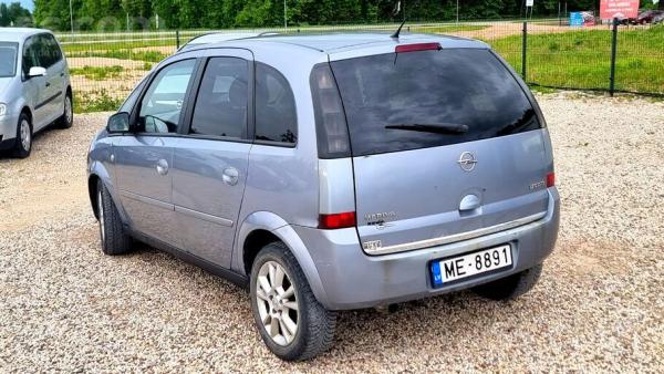 Grey Opel Meriva 2010 in Cesis, with an engine capacity of 1.70 L and mileage of 429 thousand km for 1300 €, photo 7 on AUTOMOTO.COM.LV