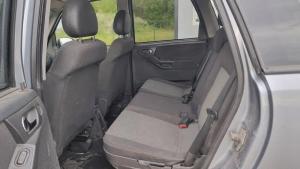 Pelēks Opel Meriva 2010 Cēsis, ar dzinēja tilpumu 1.70 L un nobraukumu 429 tūkst. km par 1300 €, foto 10 vietnē AUTOMOTO.COM.LV