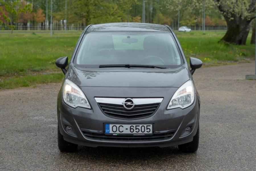 Pelēks Opel Meriva 2010 Rīga, ar dzinēja tilpumu 1.40 L un nobraukumu 220 tūkst. km par 4850 €, foto 3 vietnē AUTOMOTO.COM.LV