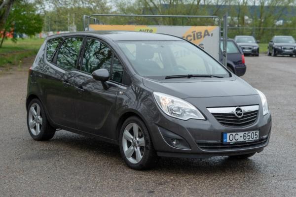 Pelēks Opel Meriva 2010 Rīga, ar dzinēja tilpumu 1.40 L un nobraukumu 220 tūkst. km par 4850 €, foto 3 vietnē AUTOMOTO.COM.LV