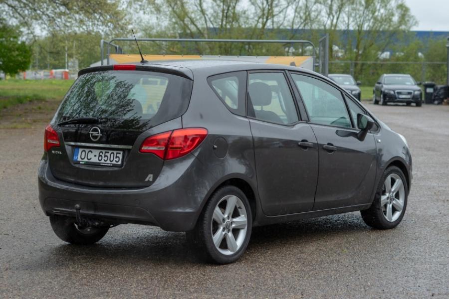 Pelēks Opel Meriva 2010 Rīga, ar dzinēja tilpumu 1.40 L un nobraukumu 220 tūkst. km par 4850 €, foto 5 vietnē AUTOMOTO.COM.LV