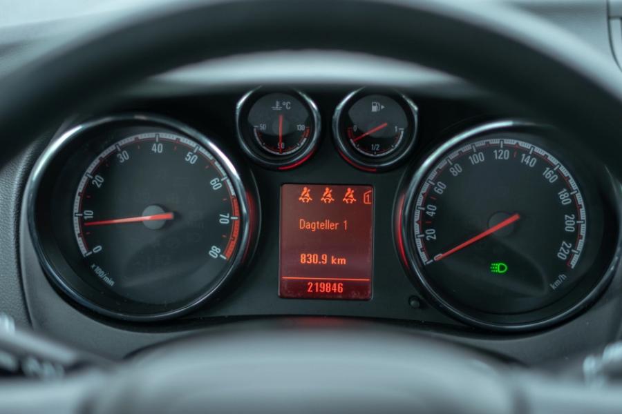 Pelēks Opel Meriva 2010 Rīga, ar dzinēja tilpumu 1.40 L un nobraukumu 220 tūkst. km par 4850 €, foto 16 vietnē AUTOMOTO.COM.LV