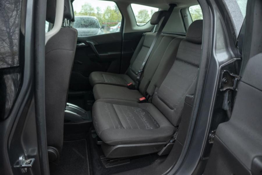 Pelēks Opel Meriva 2010 Rīga, ar dzinēja tilpumu 1.40 L un nobraukumu 220 tūkst. km par 4850 €, foto 21 vietnē AUTOMOTO.COM.LV