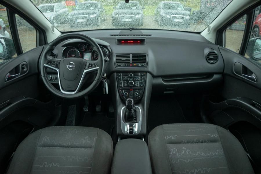 Pelēks Opel Meriva 2010 Rīga, ar dzinēja tilpumu 1.40 L un nobraukumu 220 tūkst. km par 4850 €, foto 24 vietnē AUTOMOTO.COM.LV