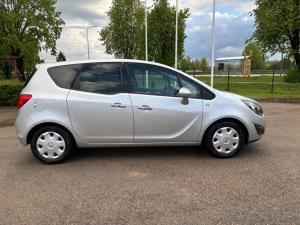 Grey Opel Meriva 2010 in Riga, with an engine capacity of 1.40 L and mileage of 223 thousand km for 4200 €, photo 7 on AUTOMOTO.COM.LV