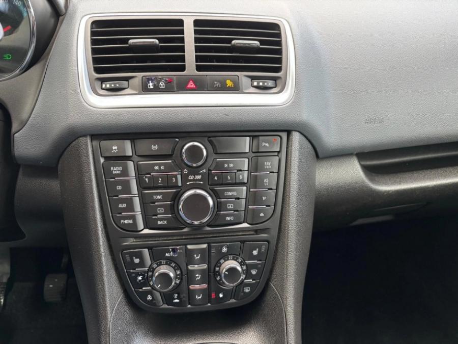 Grey Opel Meriva 2010 in Riga, with an engine capacity of 1.40 L and mileage of 223 thousand km for 4200 €, photo 13 on AUTOMOTO.COM.LV